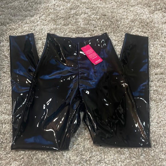Commando | Pants & Jumpsuits | Commando Patent Faux Leather Leggings ...